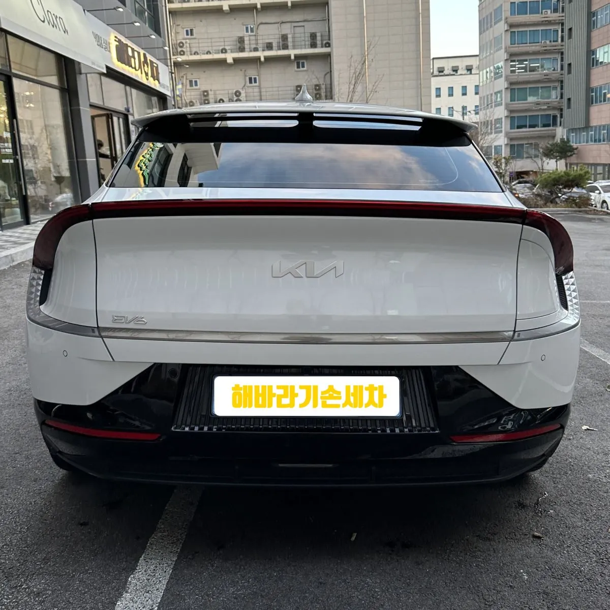 해바라기손세차 Ev6 작업사진 박민철 숨고 숨은고수