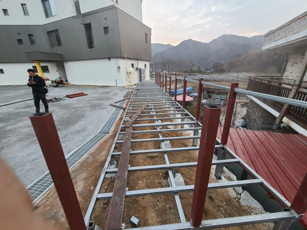 충주 까페 합성데크난간시공 포레우드 인테리어 숨고 숨은고수
