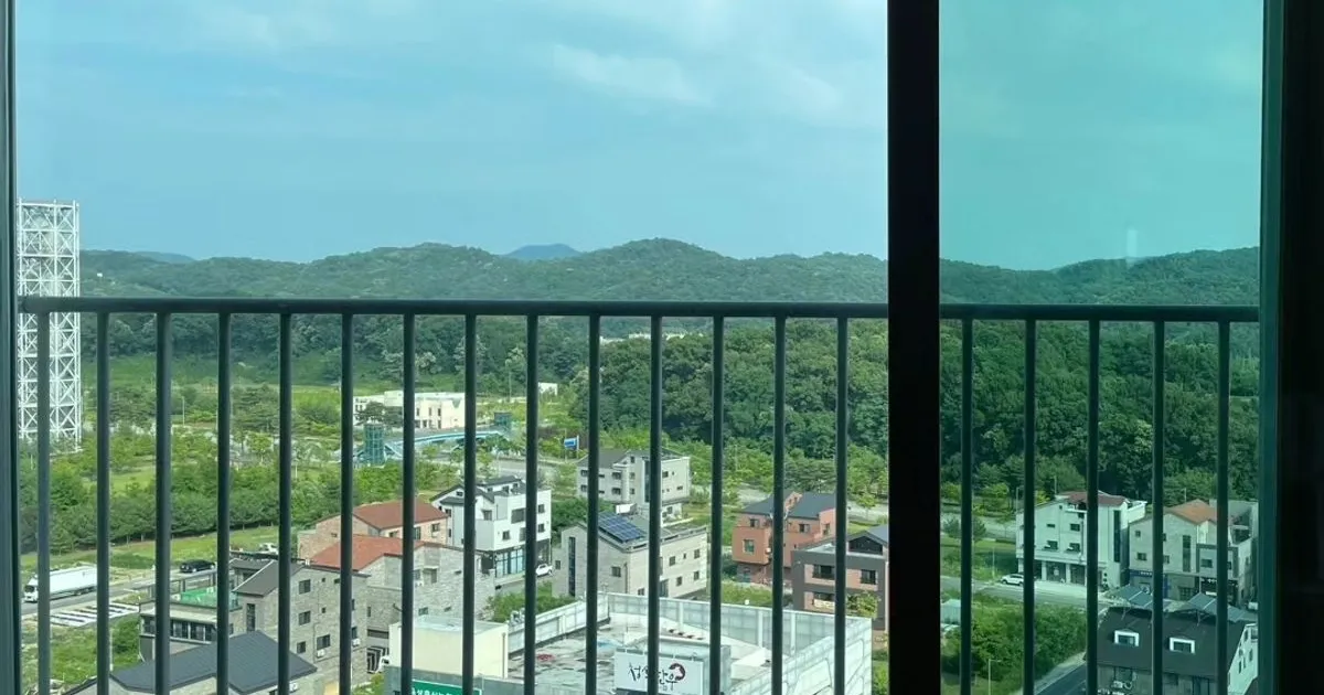 아파트 유리창 청소 작업물입니다 웅스케어 숨고 숨은고수