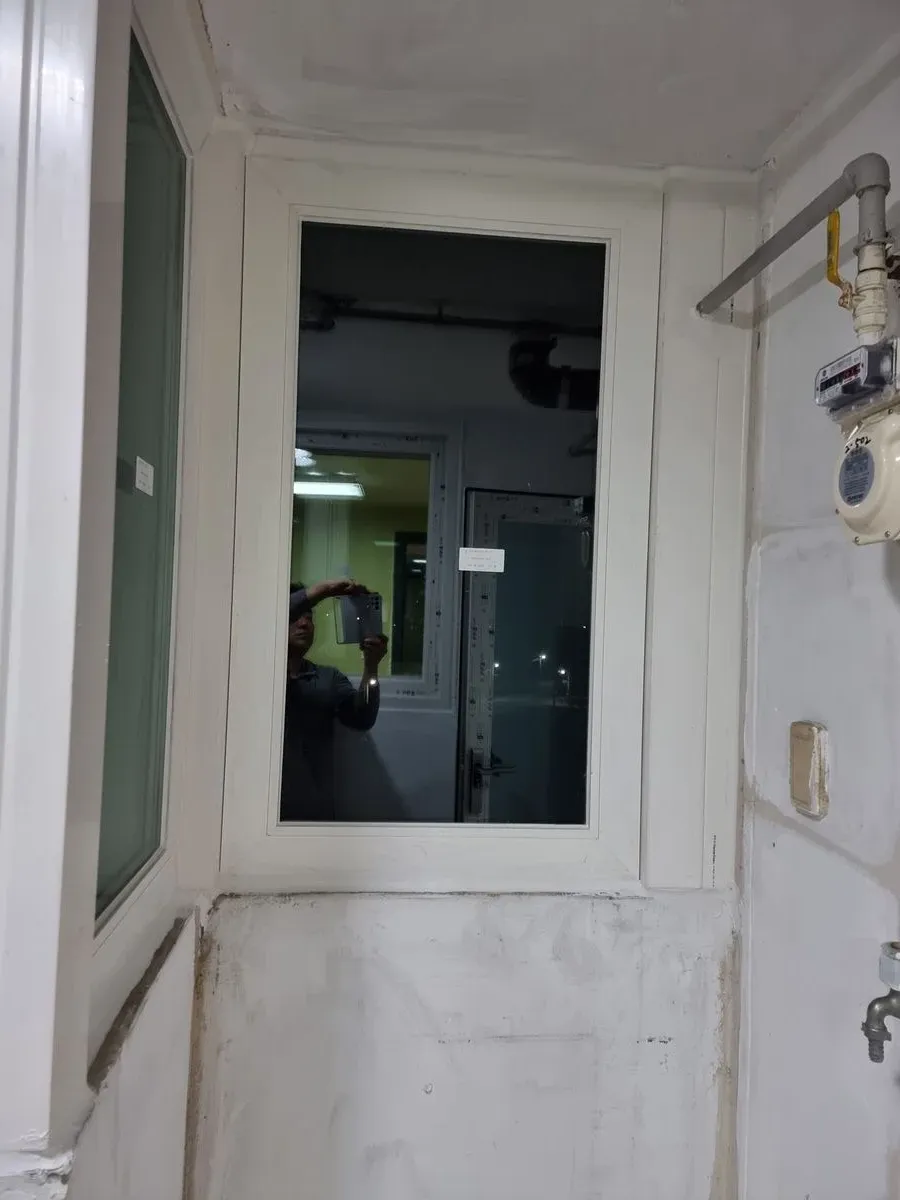 알루미늄 샤시 철거 및 Pvc샤시로 교체 공사 김영식 숨고 숨은고수