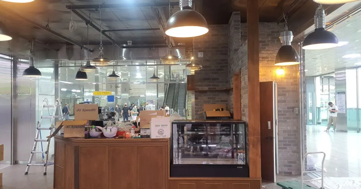 프랜차이즈 카페and베이커리 Reverse180 숨고 숨은고수