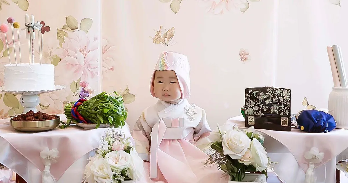 돌잔치 스냅 사진 포트폴리오 1 돌잔치 고희연 사진 촬영 마빈 스튜디오 숨고 숨은고수