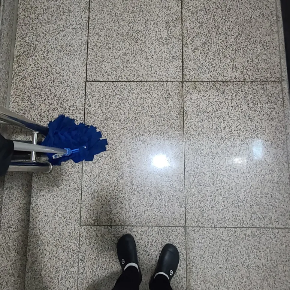 기업 건물 정기청소 비즈클린 사무실병원학원건물상가 정기청소 숨고 숨은고수
