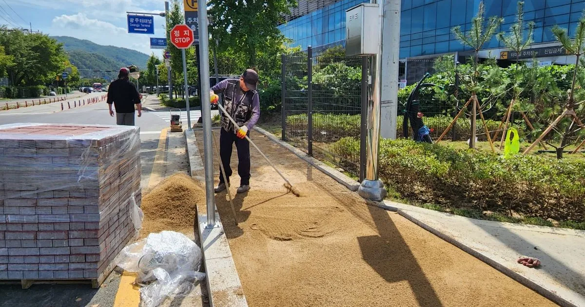 보도블럭 설치작업 관공서 광주시 정수장 남은성 숨고 숨은고수