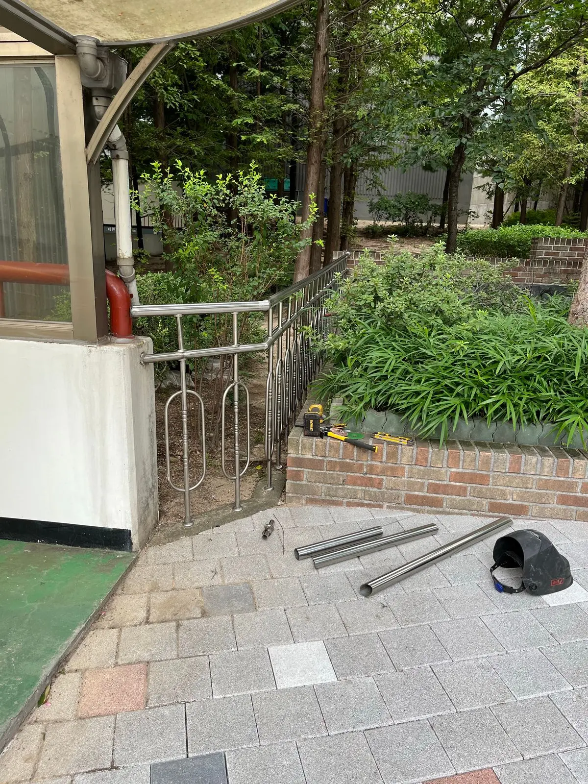 곡선계단 핸드레일 설치 지원범 숨고 숨은고수