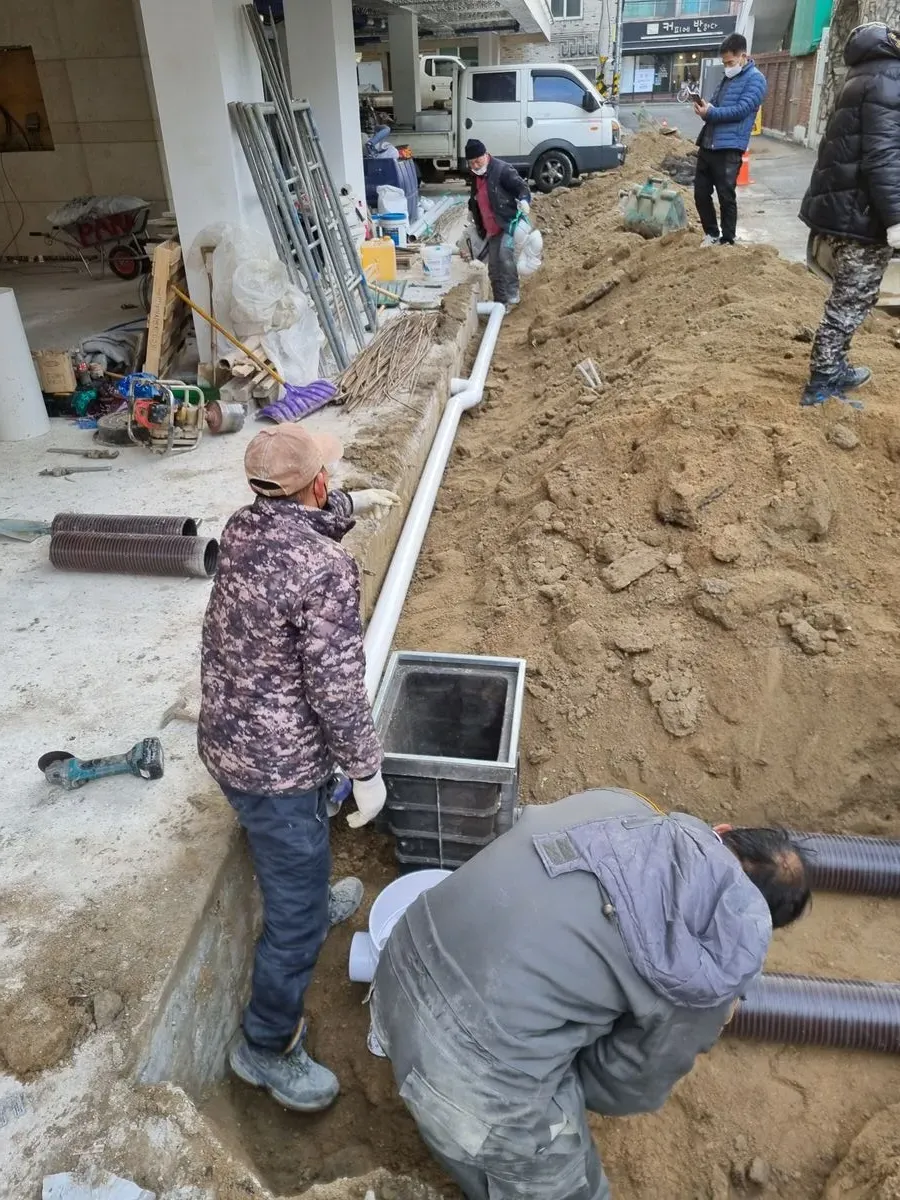 미니굴삭기 오수우수관 작업 파니웰 미니굴삭기 숨고 숨은고수
