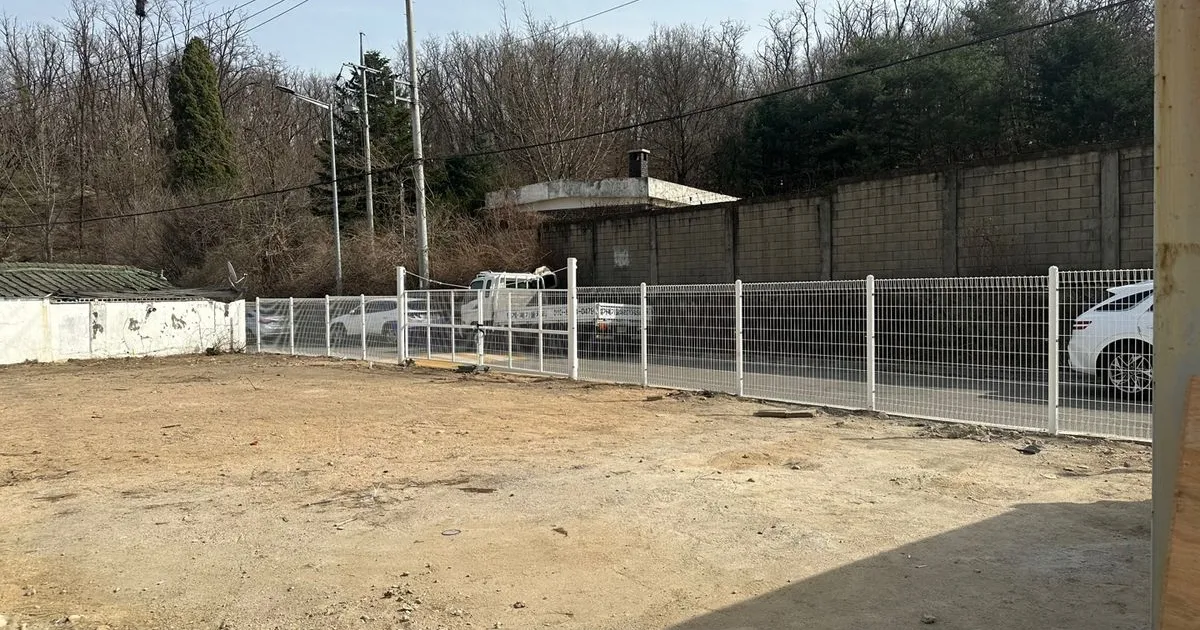 폐기물 처리 및 철거 및 펜스설치 더 깔끔한 철거and데크and휀스 숨고 숨은고수