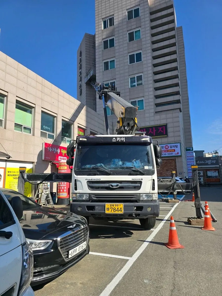 충청·전라·경기 전역, 사다리차/스카이차로 안전하고 신속한 작업 / 충청45.30 - 숨고, 숨은고수