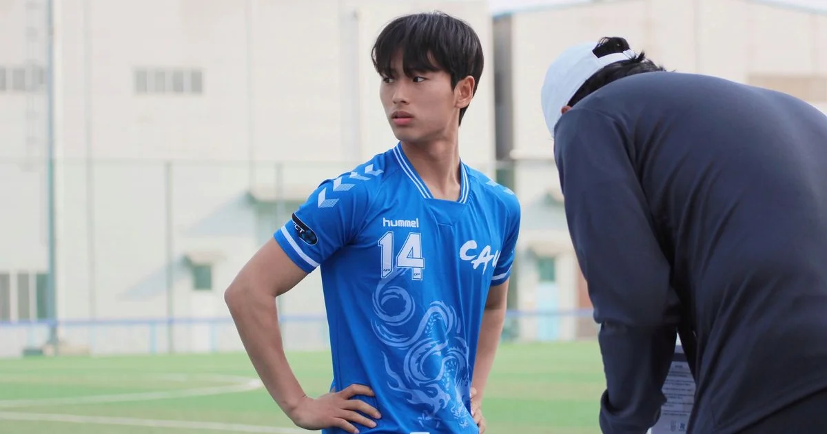 리그 출전 사진입니다 구익모 숨고 숨은고수
