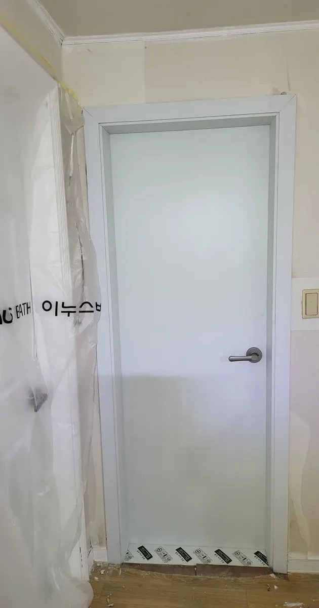 수유벽산아파트 화장실도어문틀 교체 작은피리홈케어 숨고 숨은고수