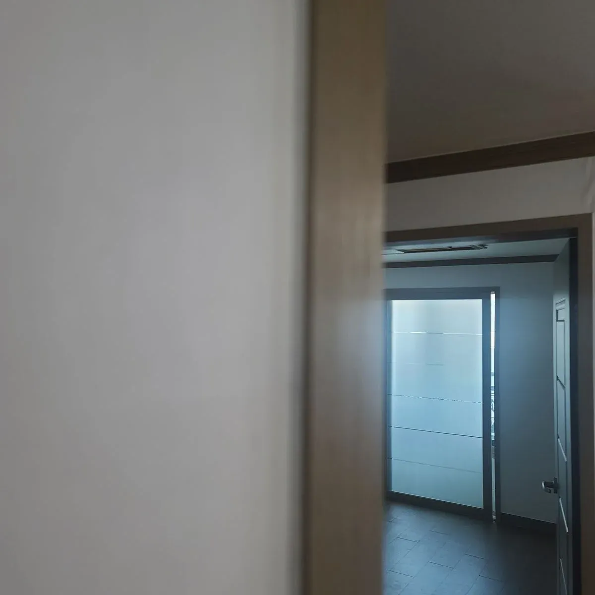 창동 행운빌 합지도배 시공 황금빗자루 창원점 숨고 숨은고수