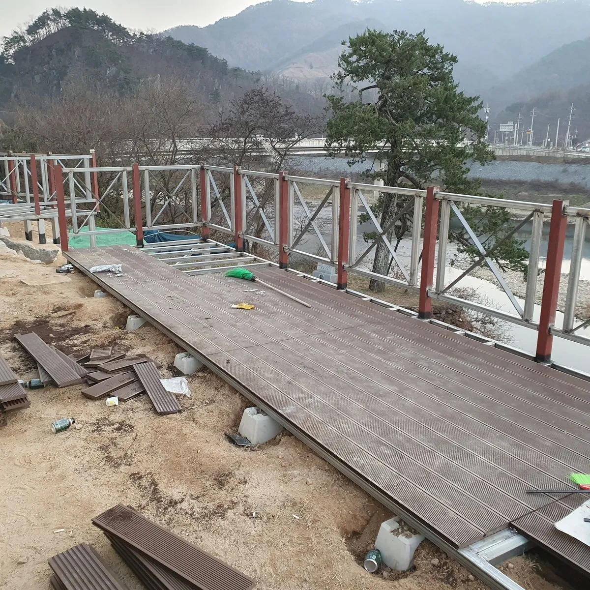 충주 까페 합성데크난간시공 포레우드 인테리어 숨고 숨은고수