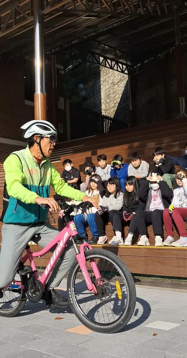 초등학교 4학년 자전거 안전교실 날개달린말 마희식 숨고 숨은고수