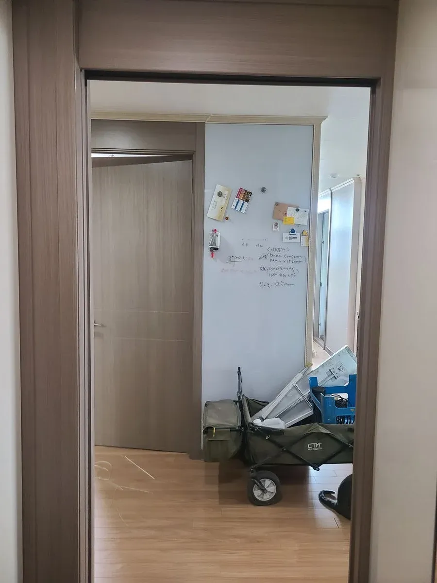 푸르지오그랑블아파트 문문틀중문아트월 필름시공 리안종합인테리 숨고 숨은고수