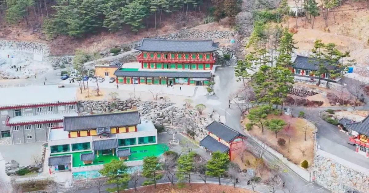 드론으로 촬영한 마애사 미디어콘텐츠연구협동조합 숨고 숨은고수