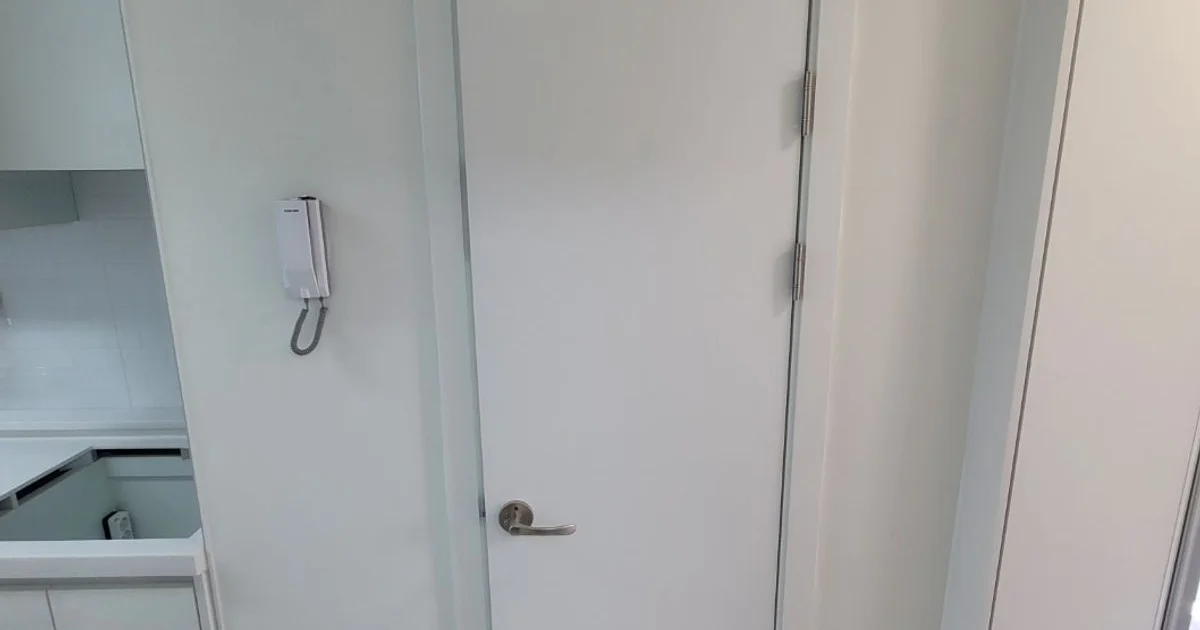 군포산본주공아파트 도어교체 몰걸 미서기몰딩마감 동화홈도어 숨고 숨은고수