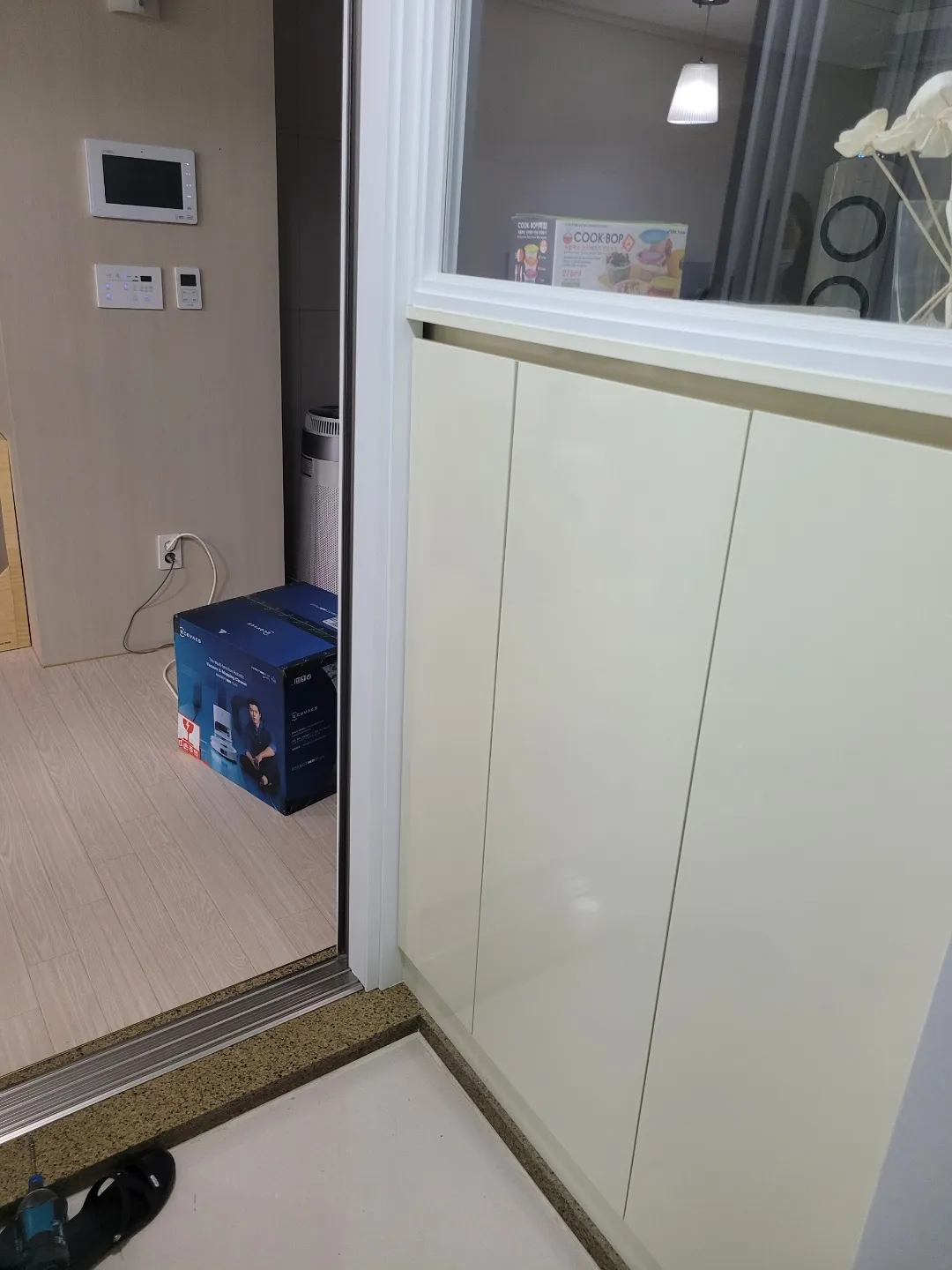 신발장위에 깔끔한 유리까지 야관문도어 숨고 숨은고수