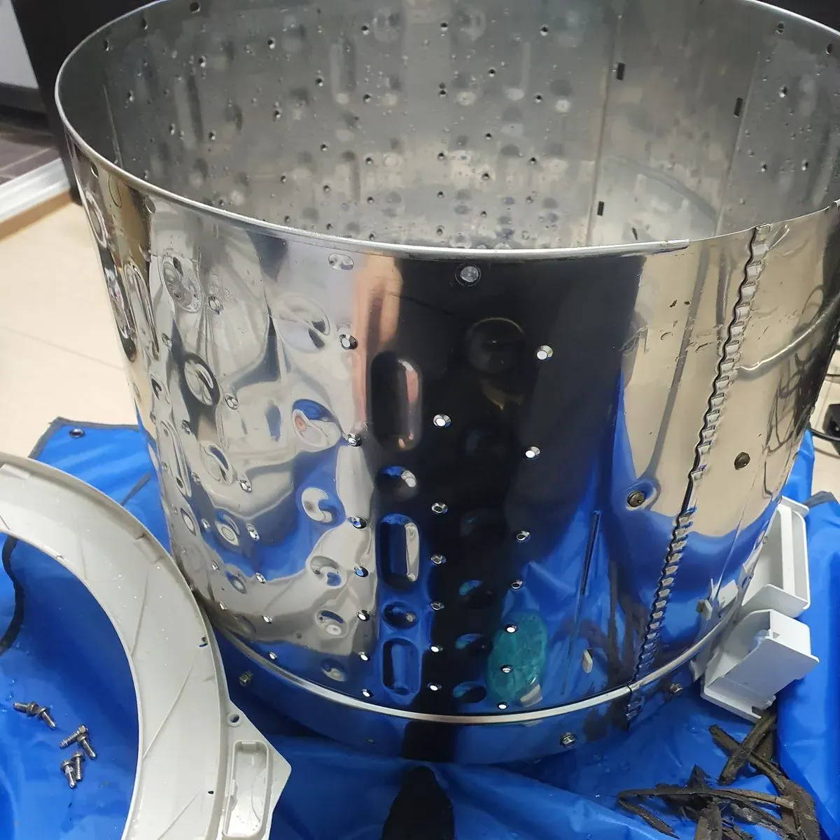 세제 찌꺼기 계속 나오는 세탁기 분해 세척 Hs홈케어 부산대리점 숨고 숨은고수