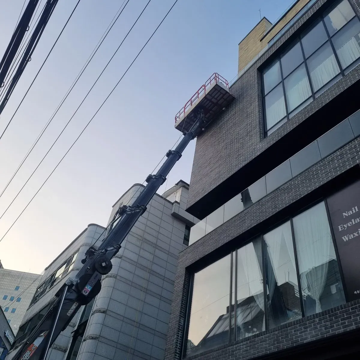 스카이차 작업 30대 젊은 스카이차 전문가 숨고 숨은고수
