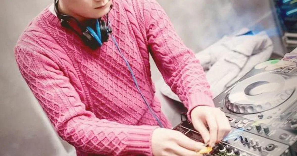 DJ Zinney / 윤상진 - 숨고, 숨은고수