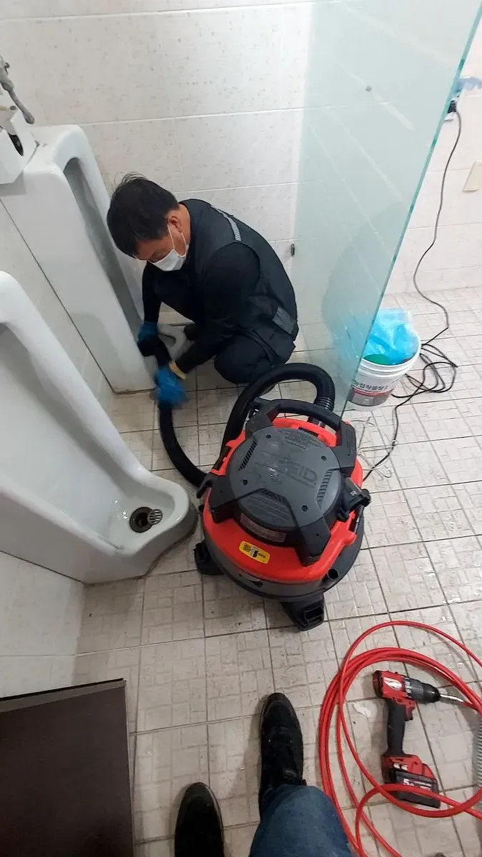 에고고 하수구와 남자소변기가 막혔네요 누수방수하수막힘고압세척 해결사 해피크린연구소 숨고 숨은고수