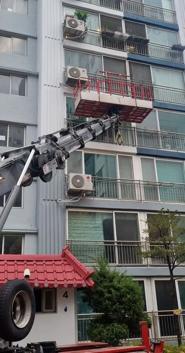 스카이차 작업 30대 젊은 스카이차 전문가 숨고 숨은고수