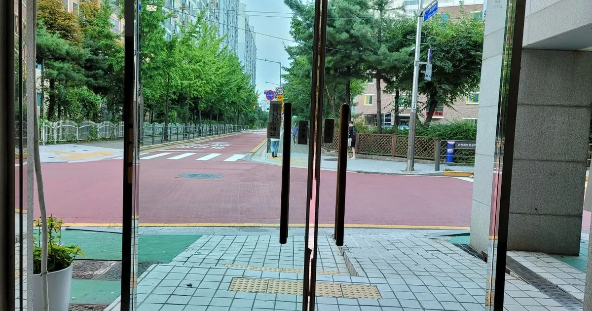 도봉구 창동 젬스빌딩 출입구 유리창 청소 블레스케어 숨고 숨은고수