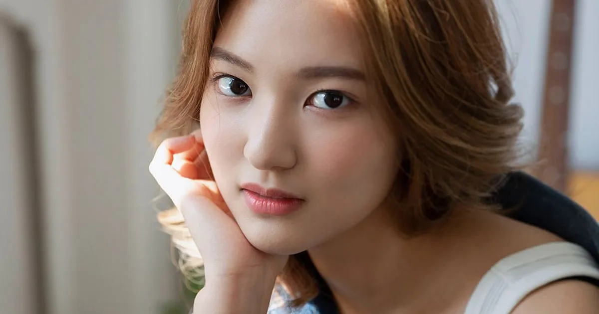 배우촬영개인프로필 송민영 숨고 숨은고수