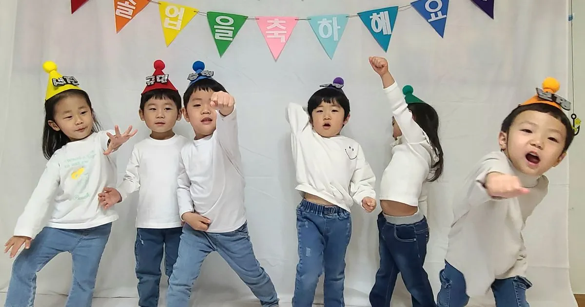 행복한 졸업사진 촬영 김미경 숨고 숨은고수