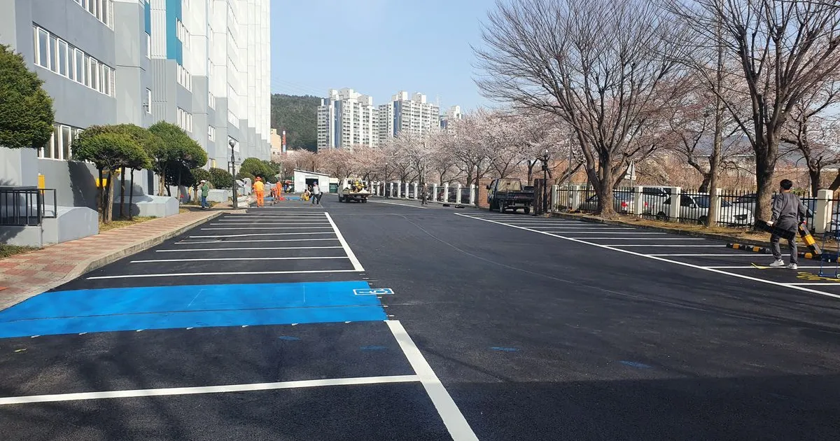 아파트 및 상가 공장 시공 모습입니다 아스팔트사나이 숨고 숨은고수