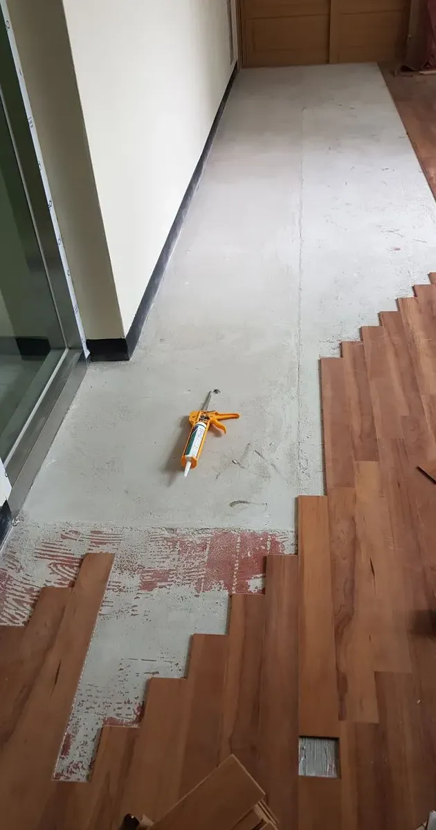 부산 명지 학교내 구조물 철거후 공간 연결시공 마루대장 숨고 숨은고수