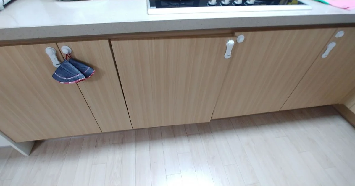 경첩교체 다빈인테리어 숨고 숨은고수