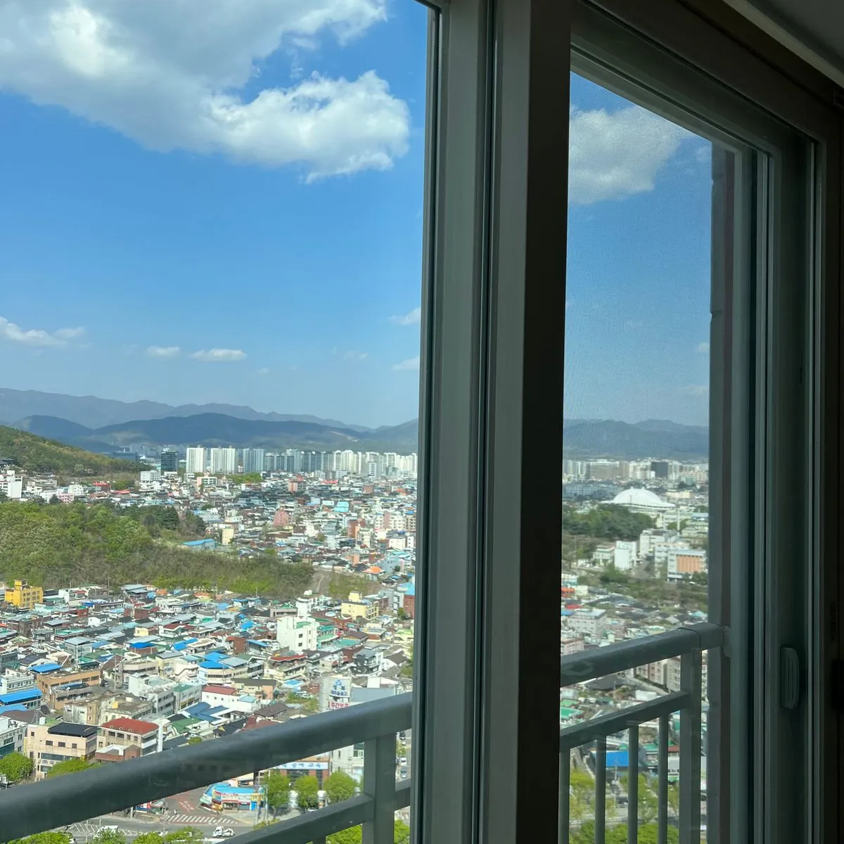 아파트유리창청소 닦아드림 숨고 숨은고수