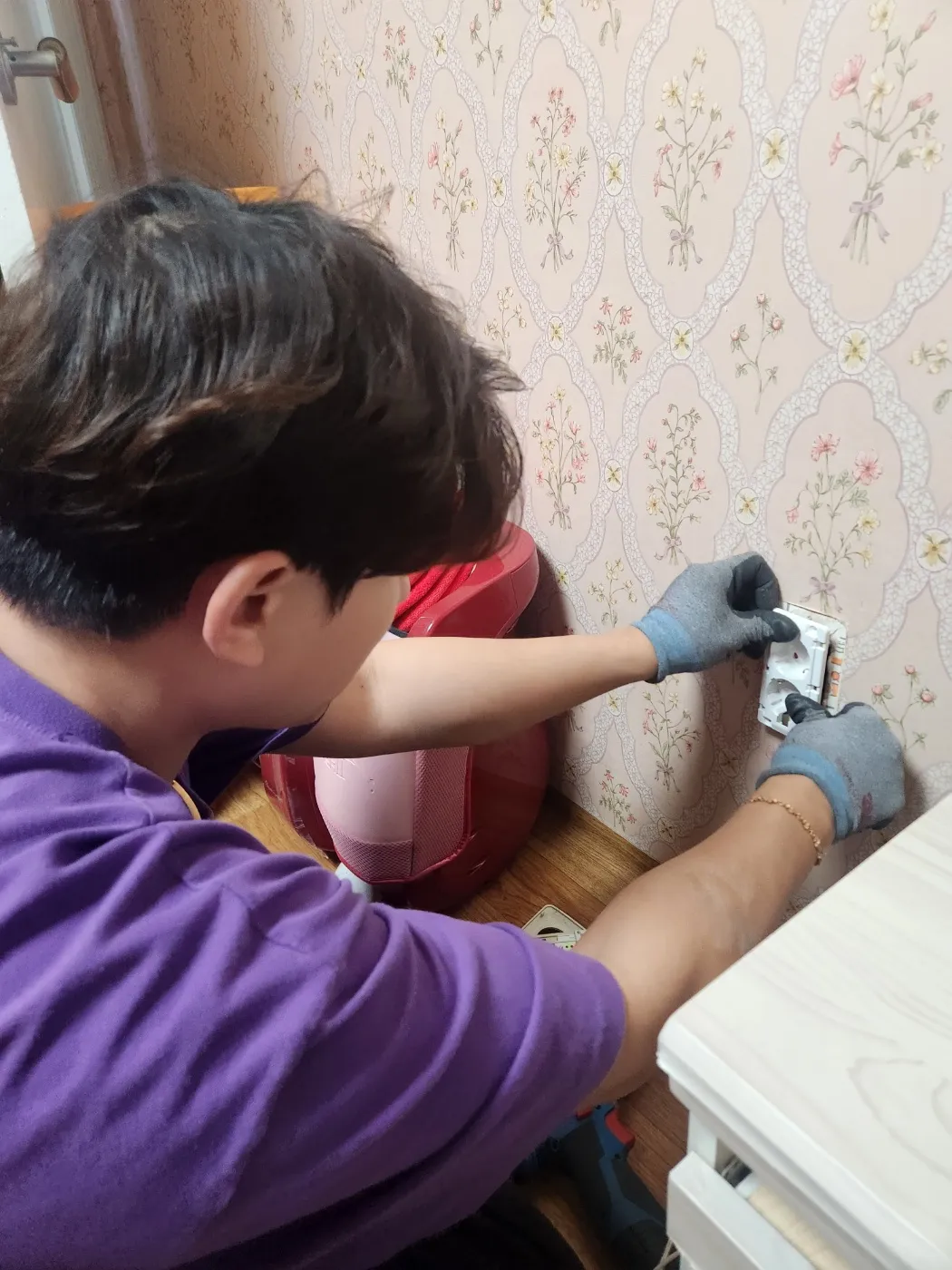 콘센트및 스위치 교체 정직한 숨고 숨은고수