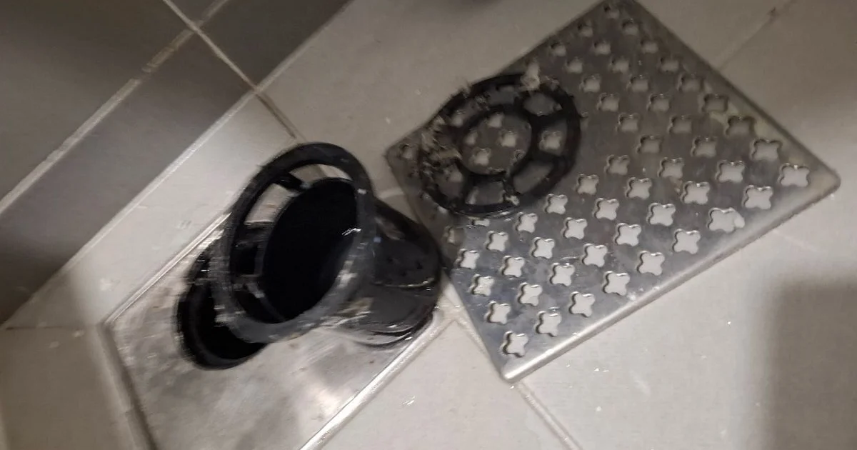 집상태에따라 추가요금이 붙긴했지만 작업 전 후로 꼼꼼하게 진행사항 체크해주시고 작업후에도 요청사항에대해 친절하게 응대해주셔서