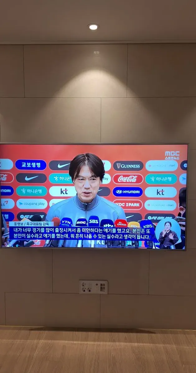 친절하게 설명해주시고 깔끔하게작업해주셨어요 시계조명까지 같이하니 너무 잘어울려요 숨고 숨은고수