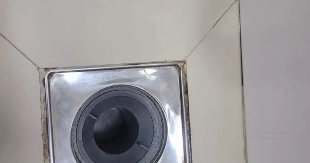 급하게 알아보고 입주청소를 예약하였는데 궁금한 점도 자세하게 설명해주시고 답변도 바로바로 해주셔서 일단 예약하는데 너무 편리하고 좋았습니다 그리고 청소는 완전 너무