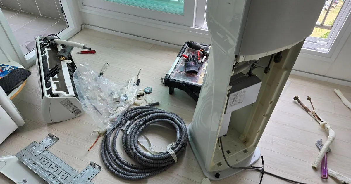 기존 설치된 에어컨 자리도 아니었고 미관을 위해 요청사항도 많이 말씀드렸는데 한 순간도 미소를 잃지 않고 친절히 응대해주셨습니다 제가 생각했던 견적과 정확하게 일치했구