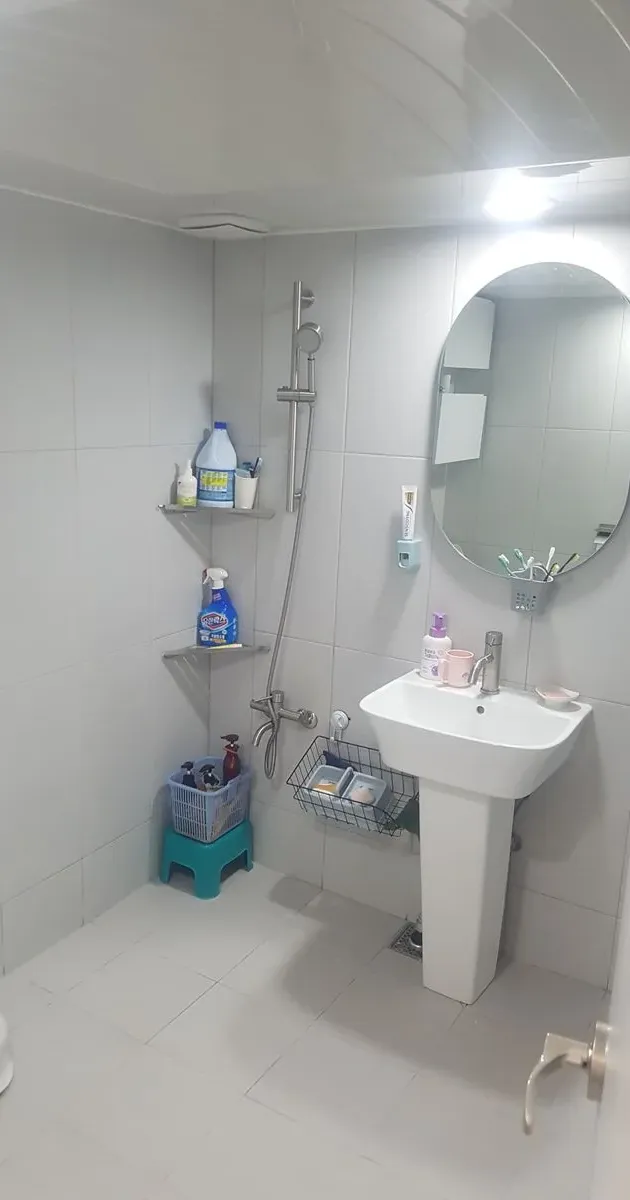 이사가 급해서 빠르게 이사 날짜 맞춰 인테리어 부탁드렸는데 정말 맞춤으로 잘해주셔서 감사드립니다 숨고 숨은고수