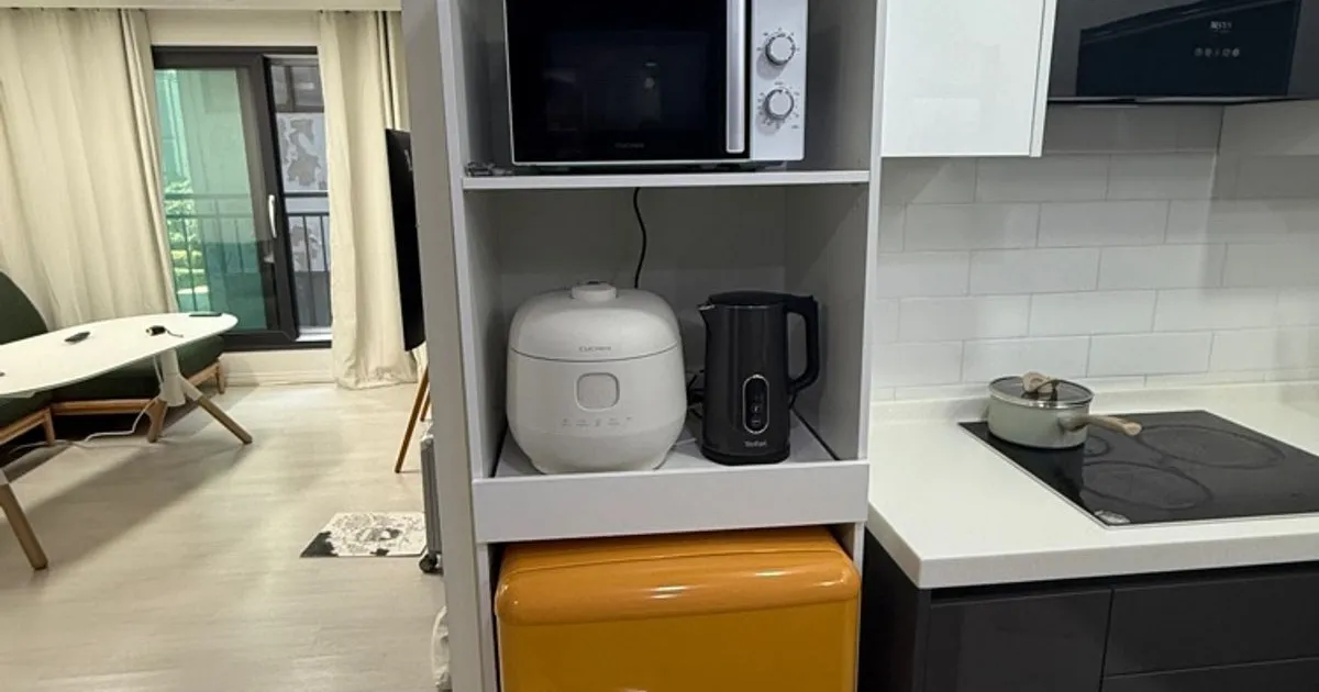 제가 원하는 대로 생각해서 대충 그려서 보내드렸는데 완벽하게 사이즈 측정하셔서 너무 멋진 선반을 만들어주셨어요 너무너무