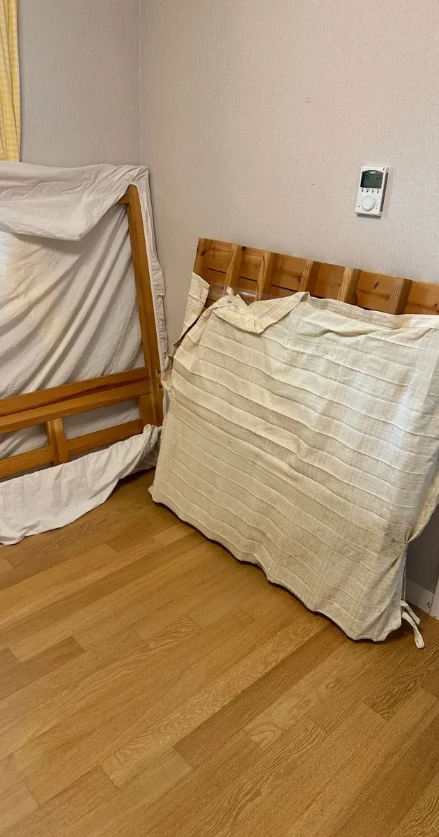 벙커침대 이전설치했어요 가지고 오실때 하나하나 꼼꼼하게 포장해서 가져와주시고 설치도 뚝딱해주셨어요 조금 불안정한 부분은