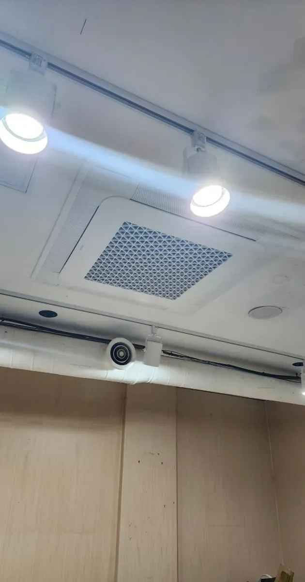 합리적이고 꼼꼼하게 설치되었습니다 고민이 많았는데 해결책도 제시해주시고 내부관도 튼튼한 걸 사용하셔서 믿음이 갔습니다 믿고