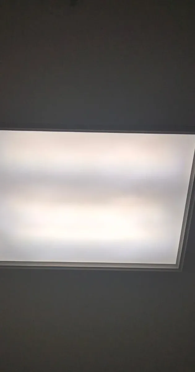 저는 방 Led 등만 의뢰드렸는데 거실 등도 어둡다는걸 단번에 캐치하시고 합리적인 금액에 빠르게 교체 진행해주셨습니다 굉장히