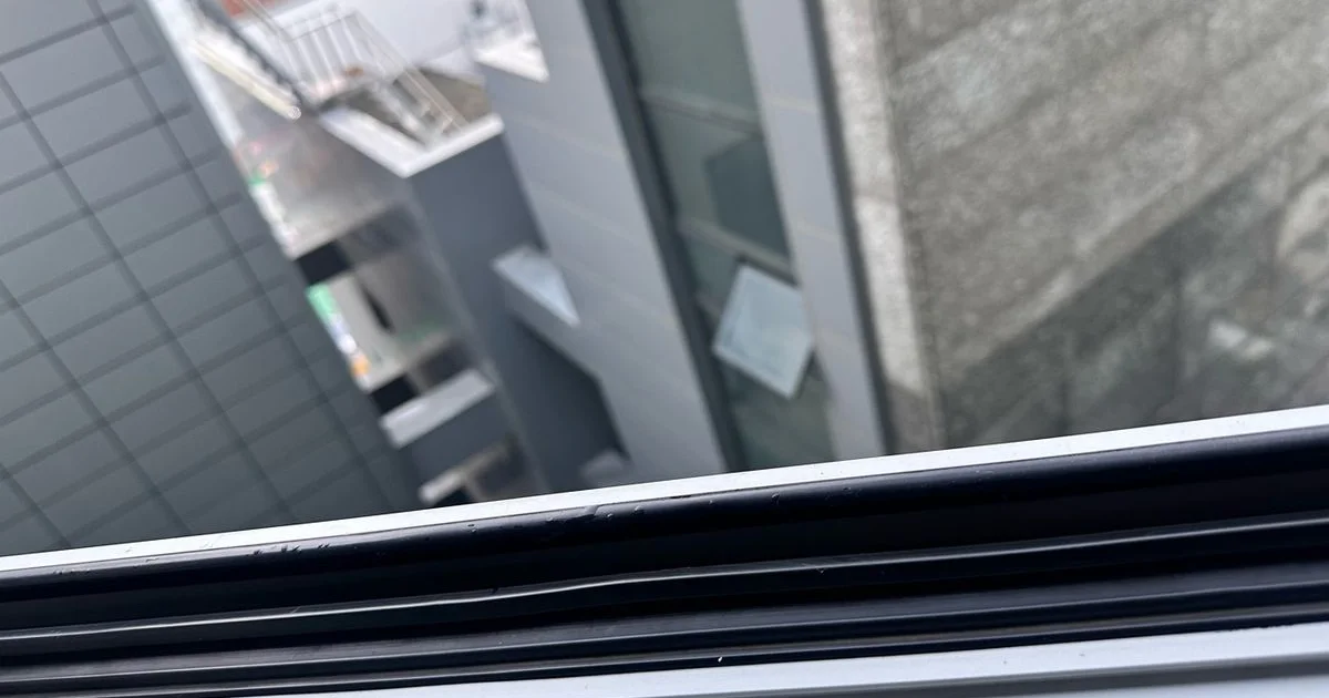 정말 너무 만족스러웠습니다 약속시간이 늦어져도 친절하게 잘 기다려주시고 청소결과도 너무만족스러웠어여 너무감사드립니다 너무