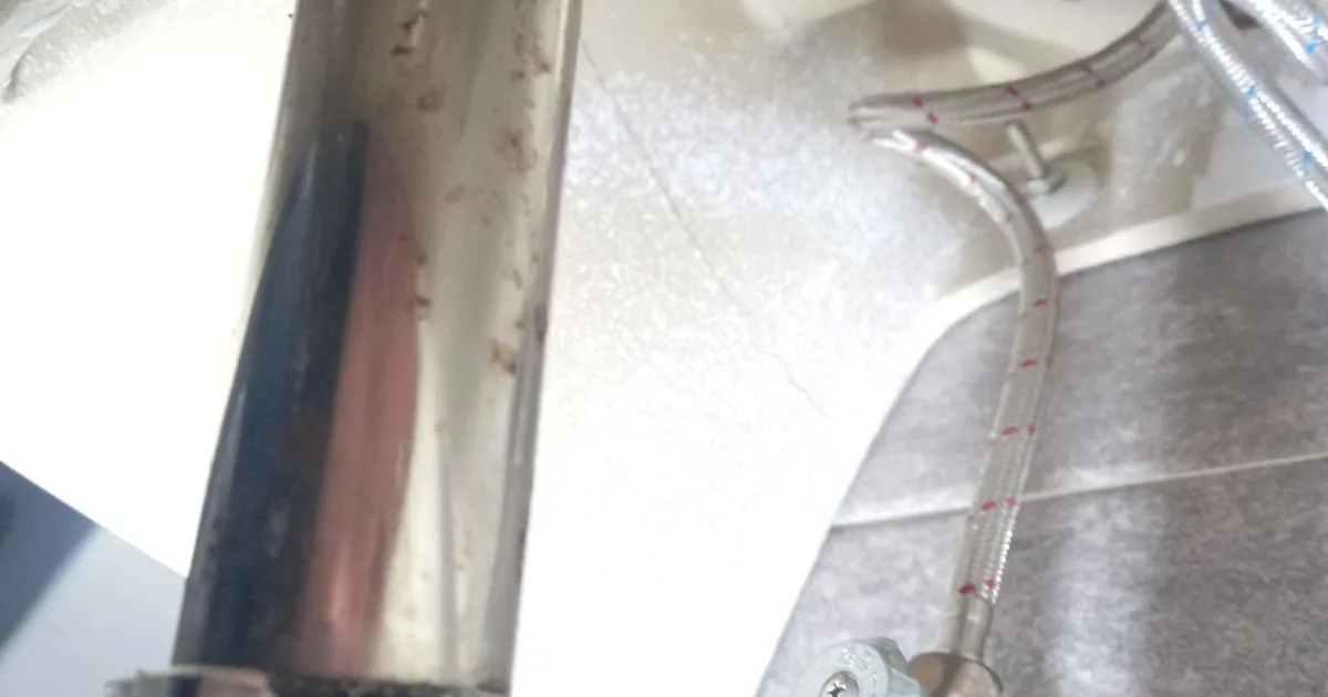 갑자기 요청드렸는데 금방 와주셔서 뚝딱 수리해주셨습니다 굉장히 친절하시고 깔끔하게 잘 수리해주셨어요 숨고 숨은고수