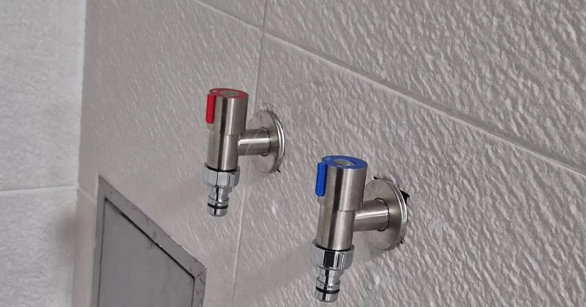 이사 앞두고 세탁기가 안들어갈수도 있다고하여 급하게 숨고로 찾아 요청드렸는데 너무 신속정확완벽하게 해주셨어요 너무 감사드립니다 새로한 주방에 옵션 선택을 안