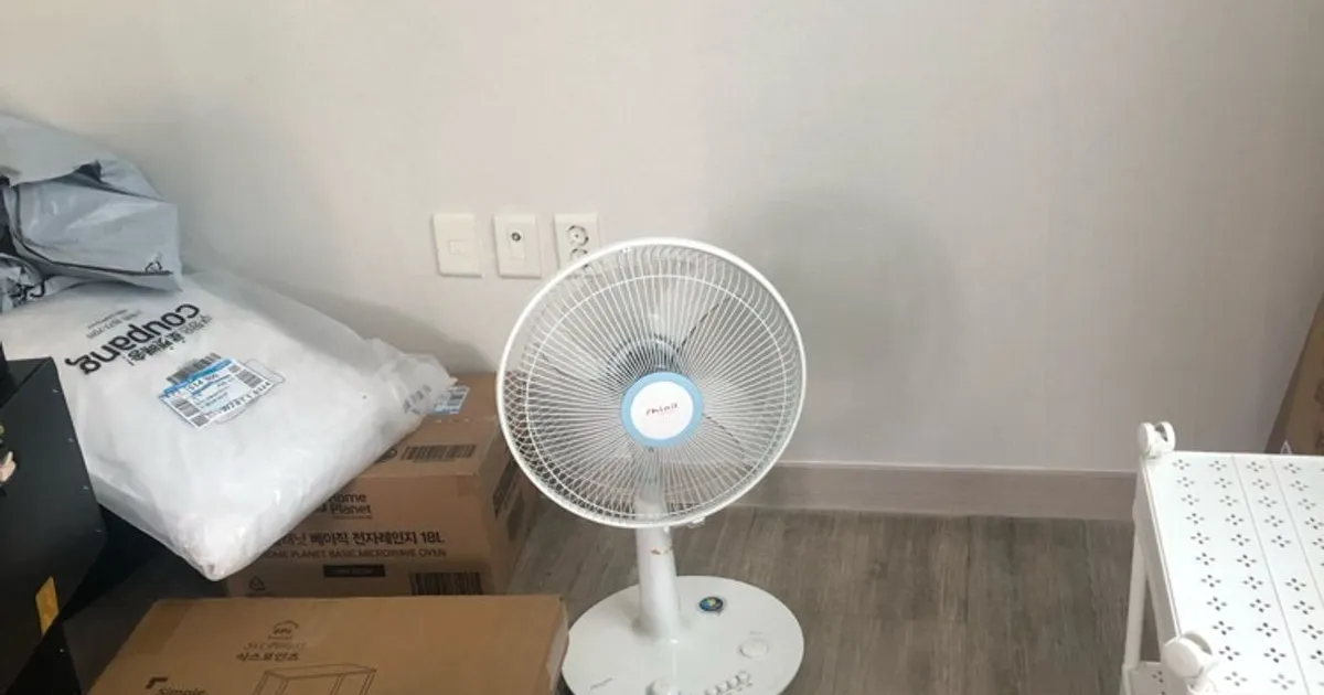 무척 친절하고 짐도 빠르게 옮겨 주시고 하나라도 더 도와 주시려고 하셔서 너무 감사하게 이사를 끝냈습니다 감사합니다