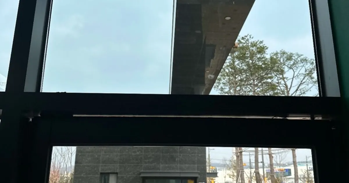 고수님과 만나서 너무 기분좋고 행복한 하루입니다 정확하고 세심하고 답변도 기다림없고 젊고 에너지가 너무 좋은분입니다 결과물도