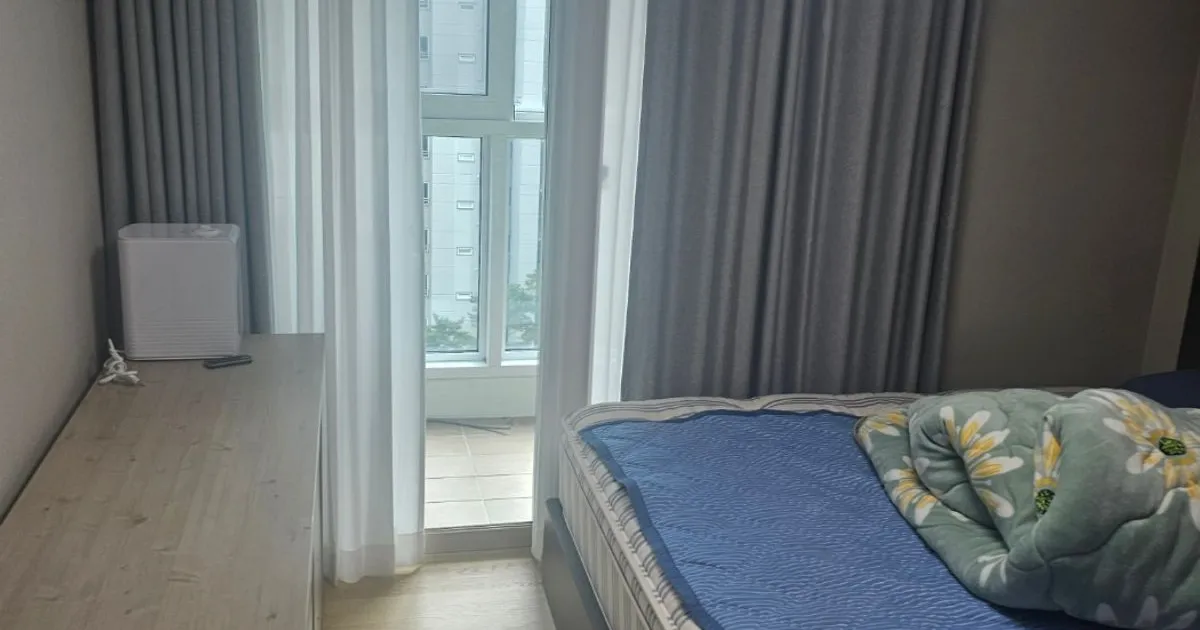 상품 설명부터 시공까지 친절하시고 빠르게 시공해주셨습니다 다음에 커튼 할 일 있으면 또 하려구요 금액도 합리적이었습니다