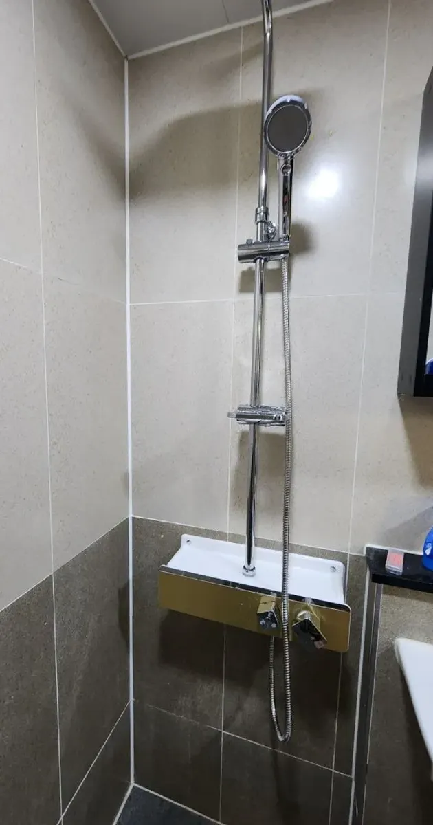 늦은시간이었음에도 정말 닉네임처럼 꼼꼼하고 세심하게 잘봐주셨습니다 가격도 합리적이고 너무고생하셨고 감사합니다대박나시길